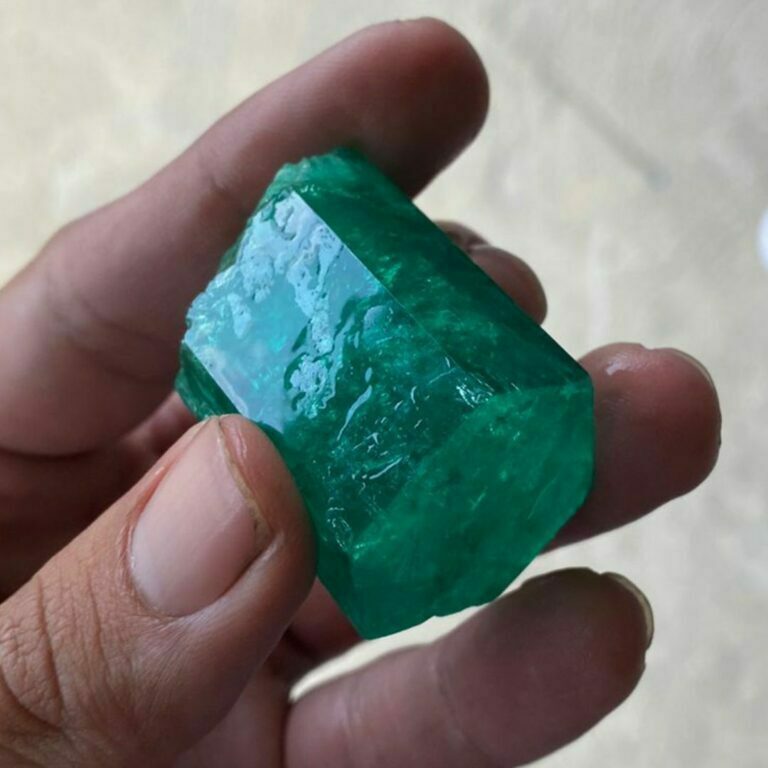 The Enchanting History of Emeralds: A Journey Through Time - Empyrean Gems